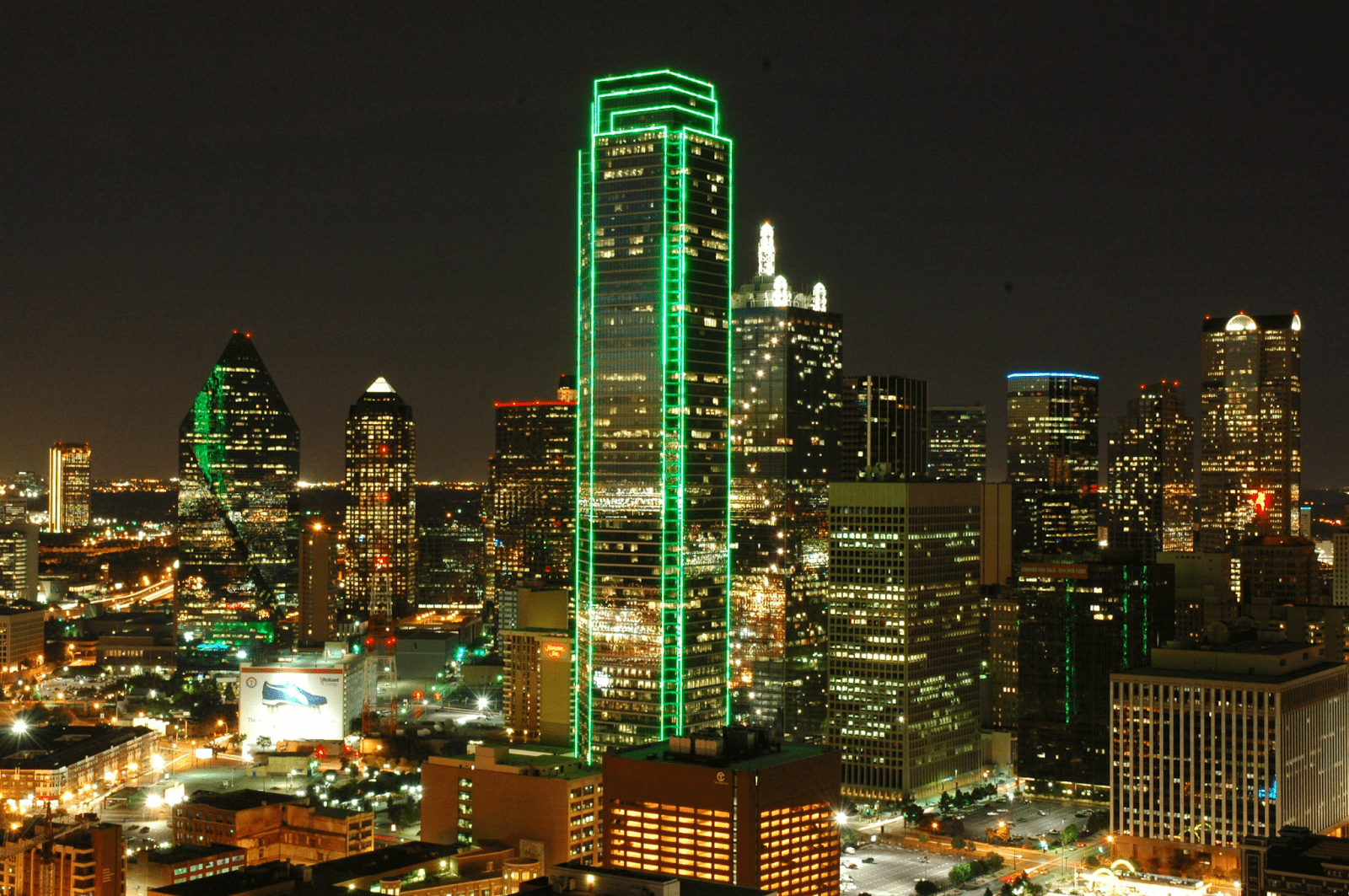 THE HISTORY OF BANK OF AMERICA PLAZA, DALLAS' TALLEST BUILDING - dallas ...